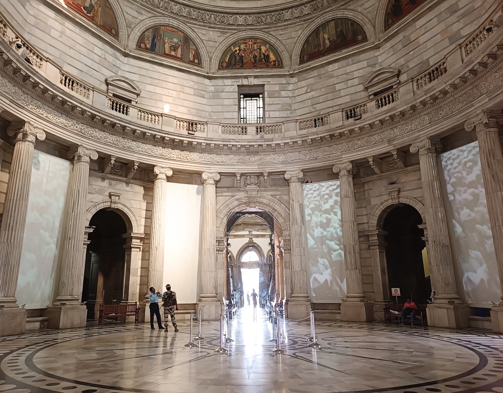 Victoria Memorial | Timings, History & Visitor Guide